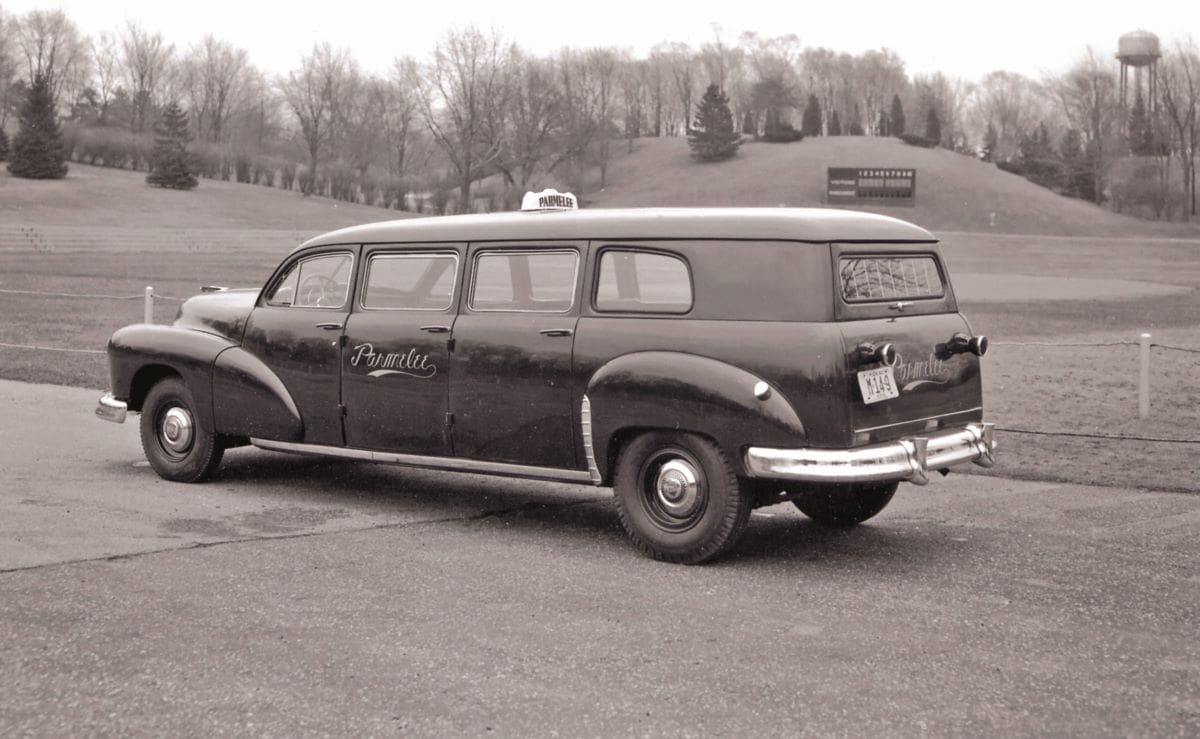 How did the Checker taxi cab become a New York icon?